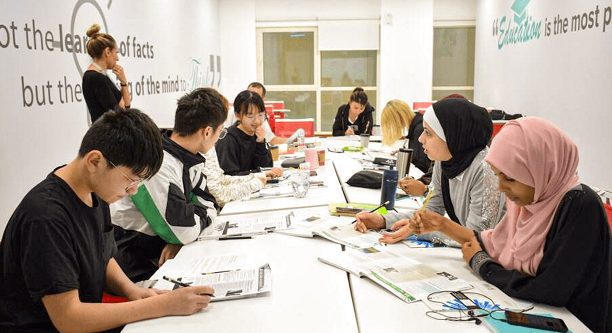 Study in Dubai - Dubai Buds | Travel Tour and Meetups